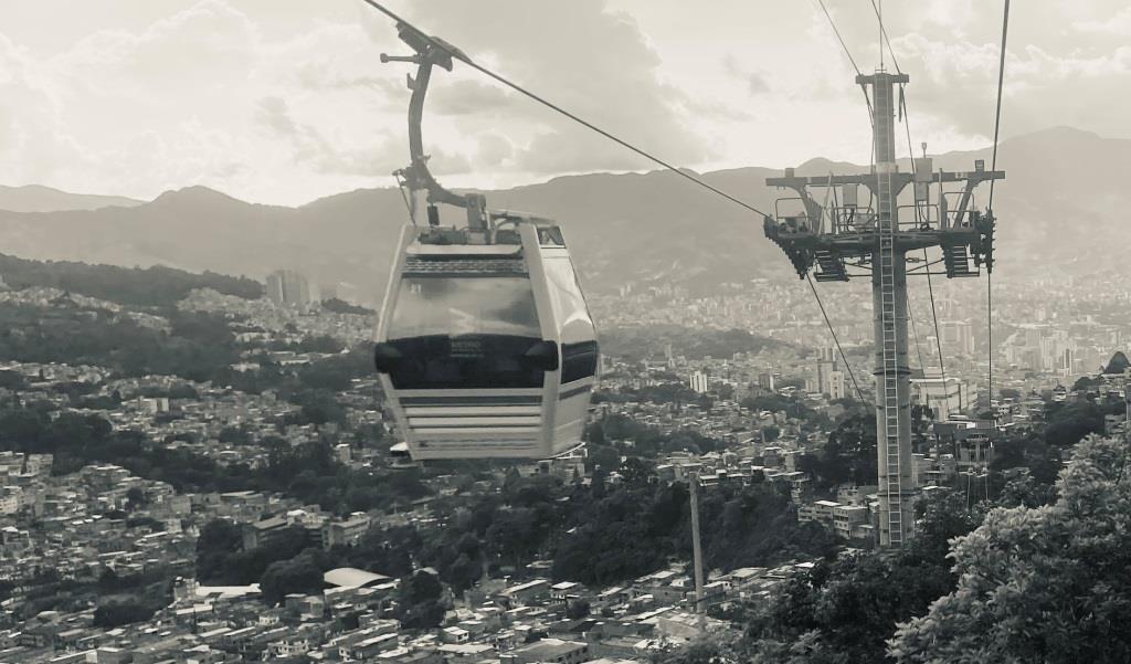 “METROCABLE” – Trains To Beyond