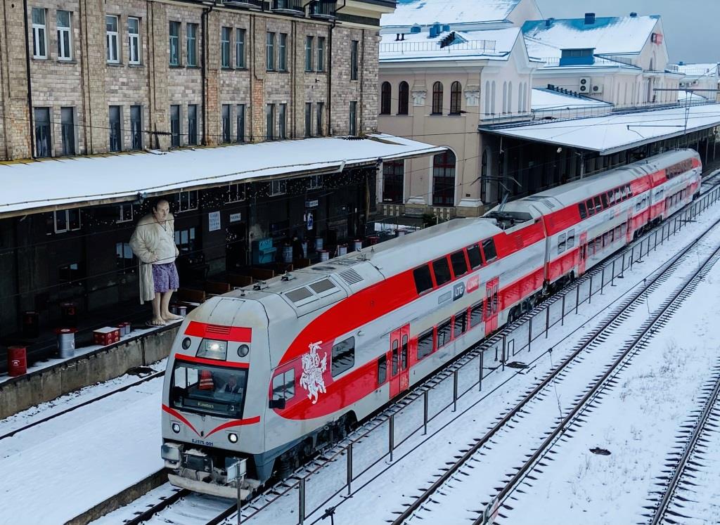 2022 – Lithuania – “Christmas Train” – Trains To Beyond