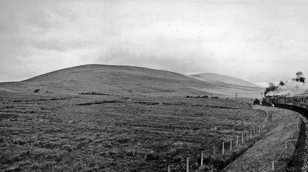 2023 – UK – “Walking Waverley” – Trains To Beyond