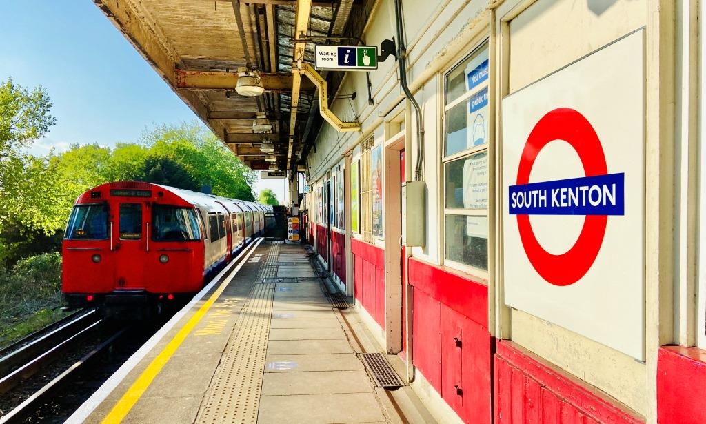 Bakerloo 1 – Trains To Beyond